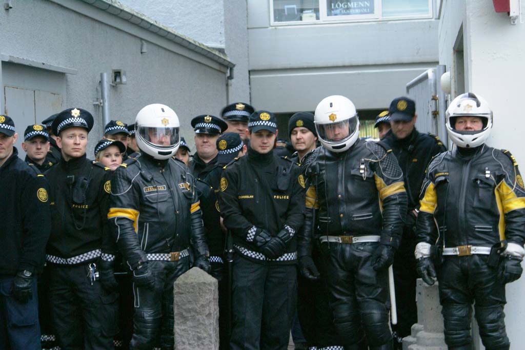 12 Reasons Icelanders are so Happy! - Play Iceland